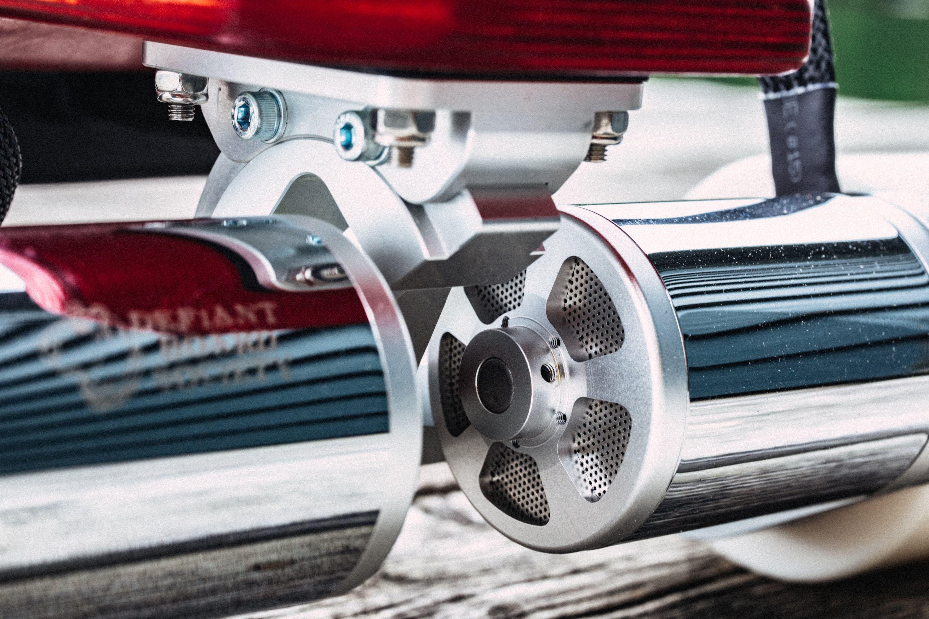 What Do Riders Look For In An Electric Skateboard? – Defiant Board Society